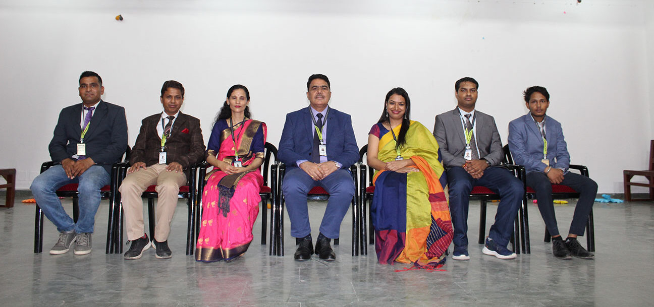 Administration – MDVM Parle School